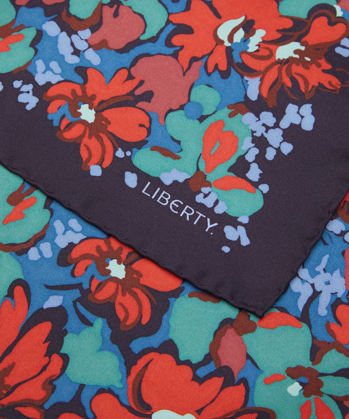 アリソン ルイス 70x70 シルク ツイル スカーフ｜リバティ Liberty 公式オンライン